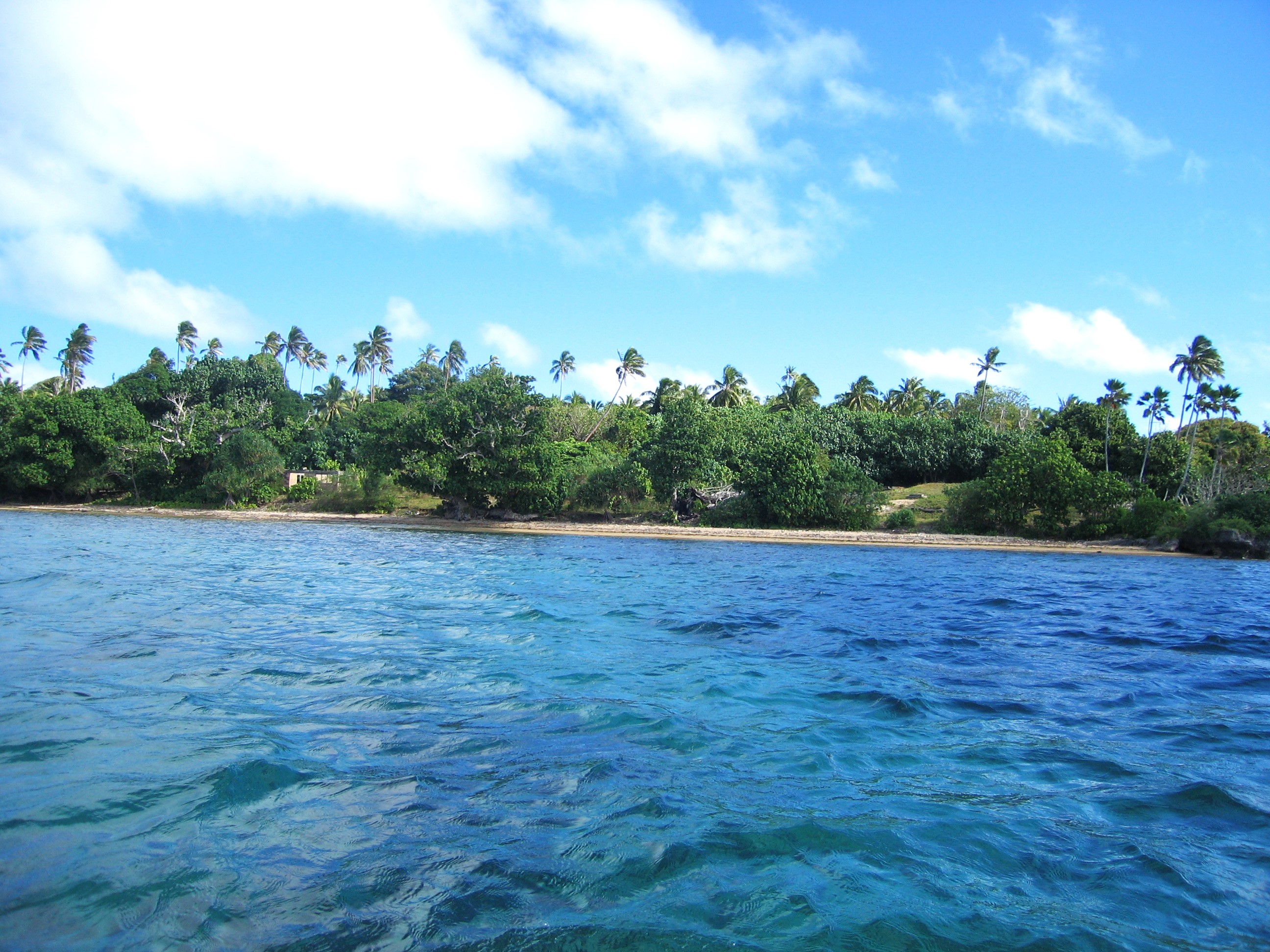 Kapa Island beach, Tonga | SouthPacificRealEstate