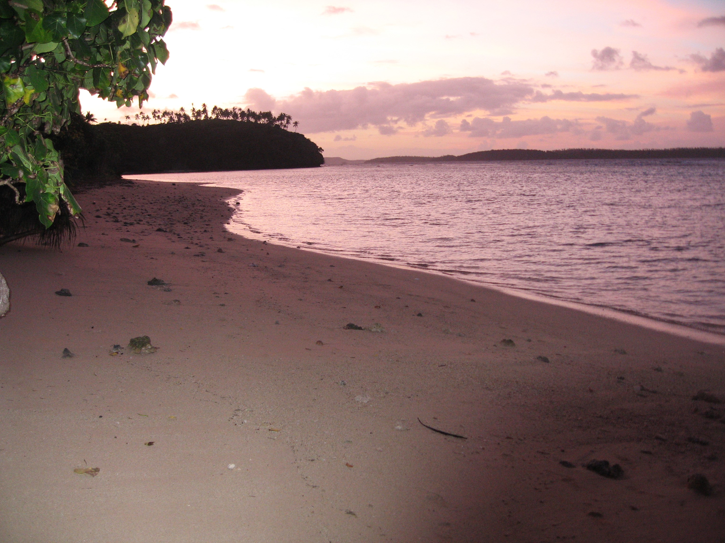 4 acres of beachfront property with two houses $99,900 USD ...